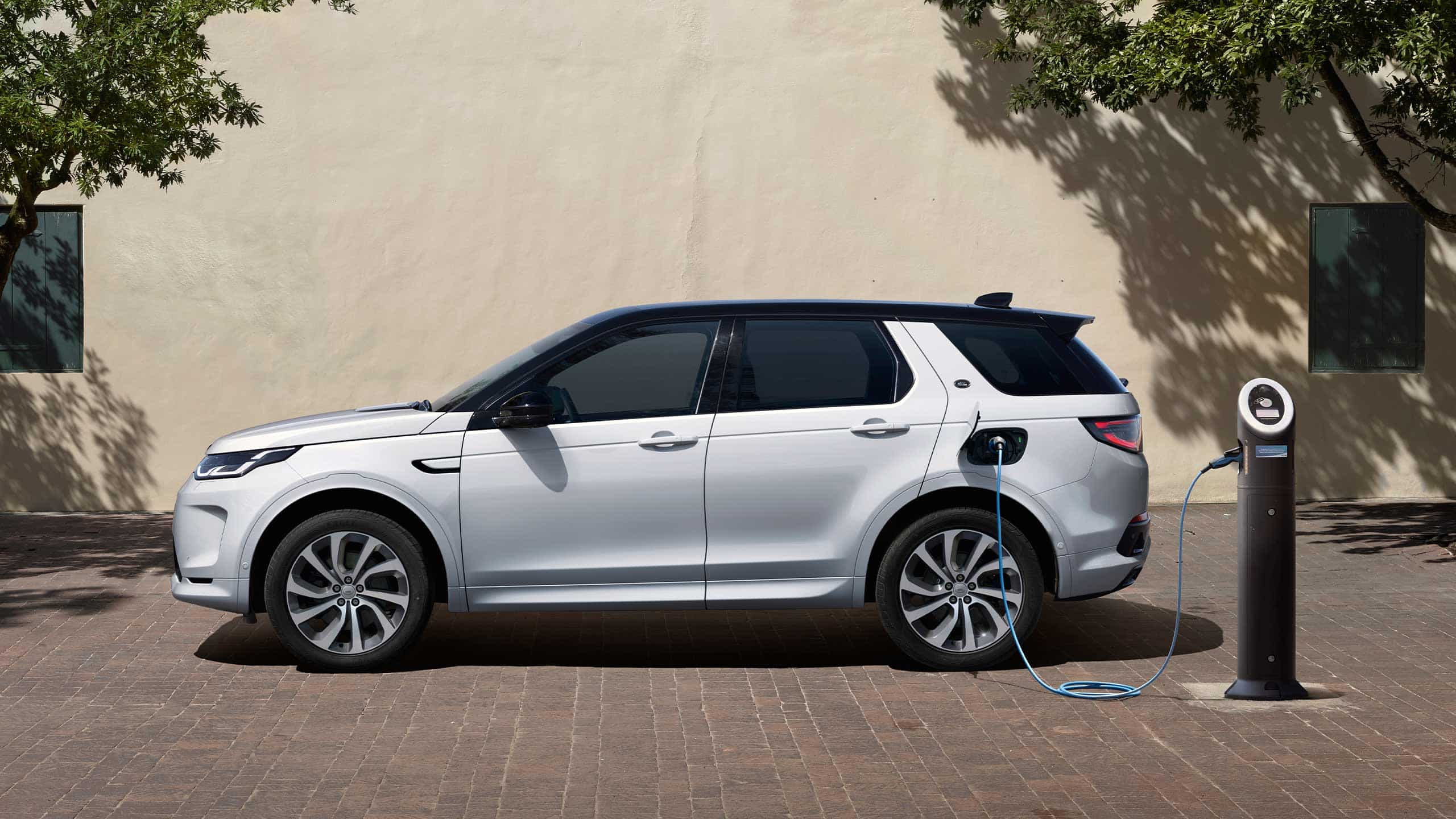 APPROVED 認定中古車 | ランドローバー | LAND ROVER JAPAN