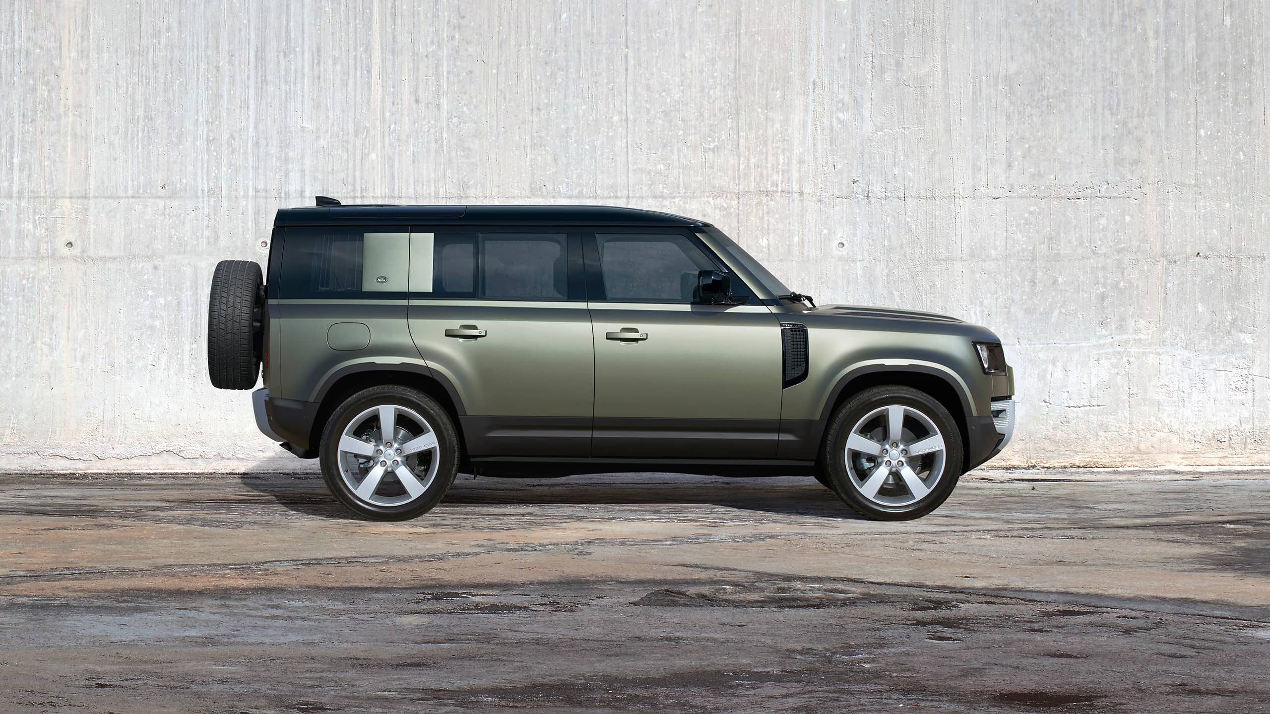 Explore Defender 130 2024 | Defender